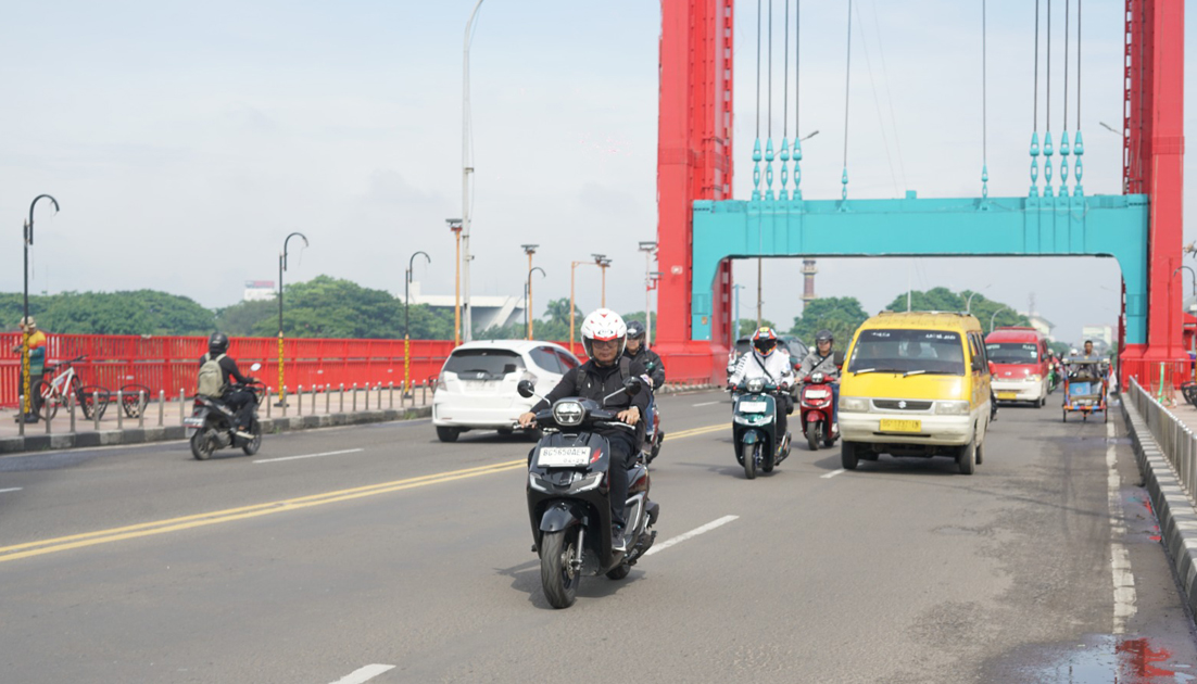 5 Tips #Cari_Aman Saat Berkendara di Sekitar Angkutan Kota – Trans Sumsel